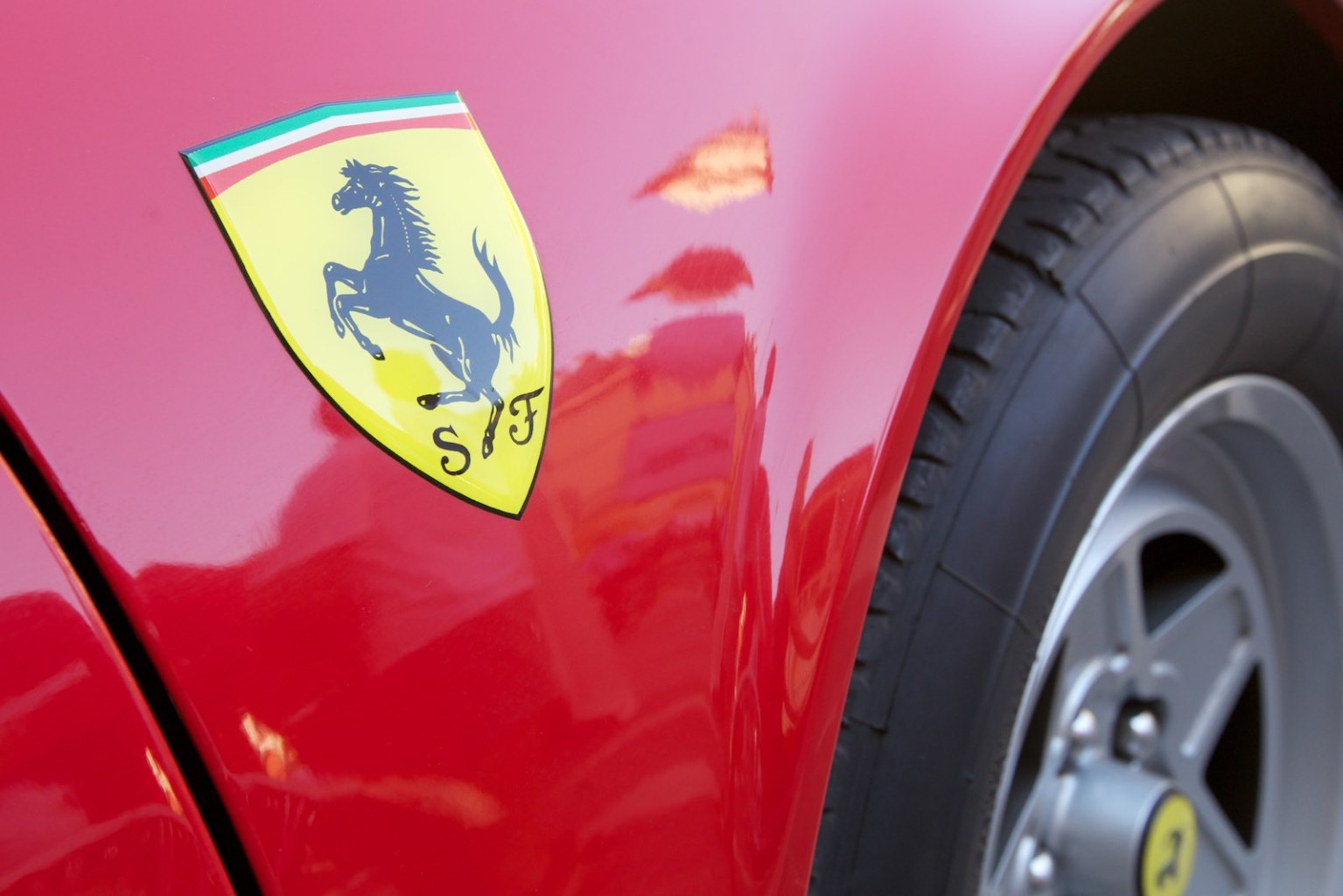 Mechanic Sells a Man's Ferrari After He Brings It in for Repairs