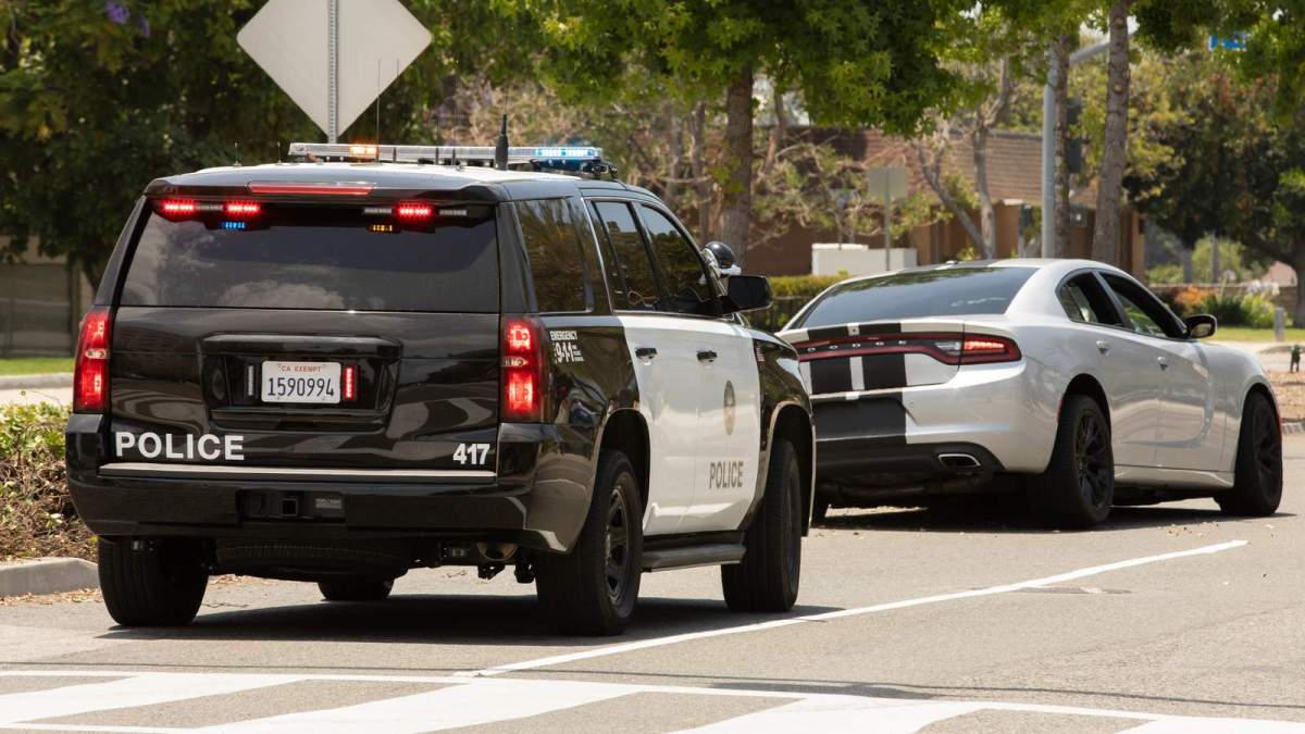 Tailgating a Police Car May Land You a Ticket Thanks to the ‘Pacing ...