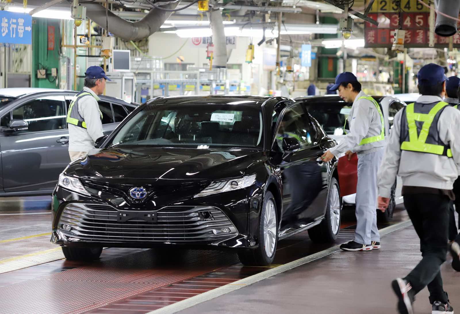 Ex Toyota Employee Wants to Warn You About the 2025 Camry - MotorBiscuit