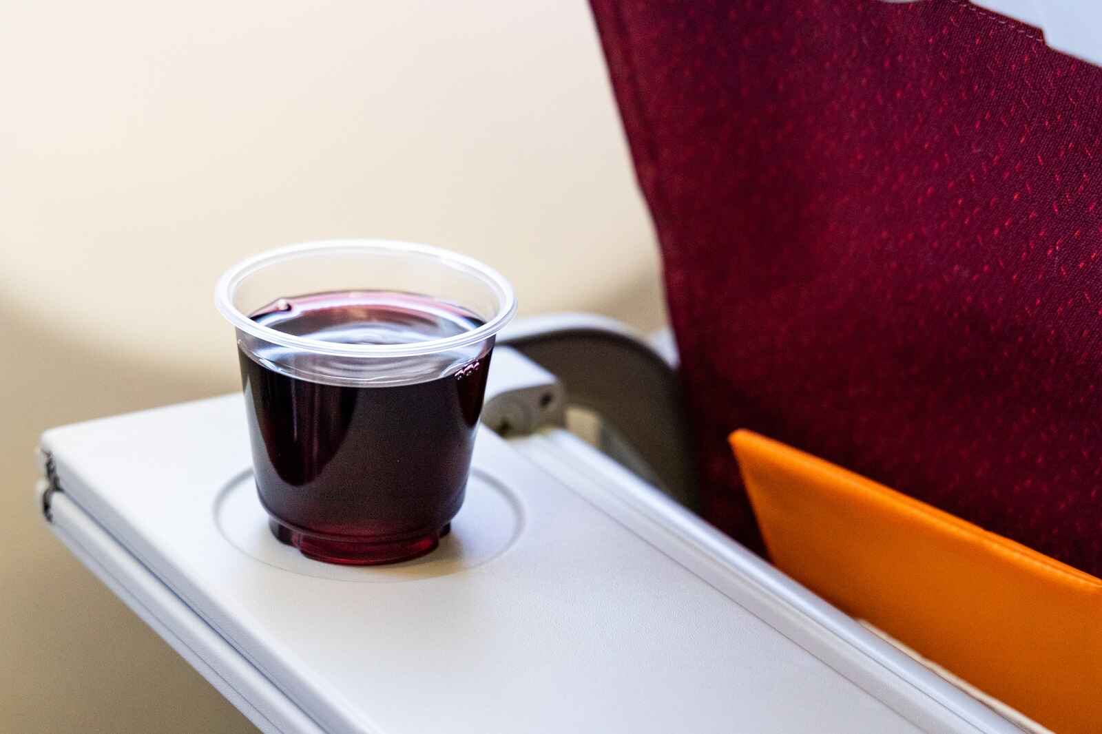 Drinking Alcohol While Flying Increases Alarming Health Risks: Study