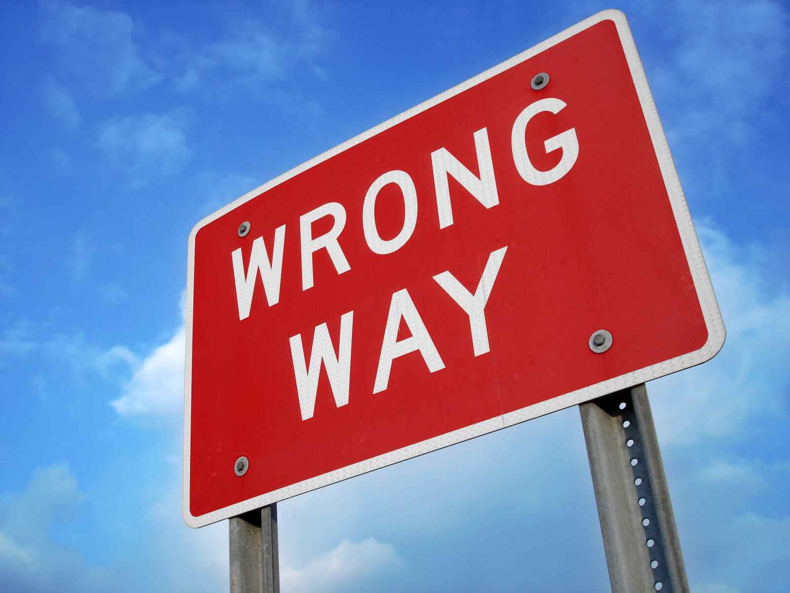 Here’s How to Handle a Wrong-Way Driver - MotorBiscuit