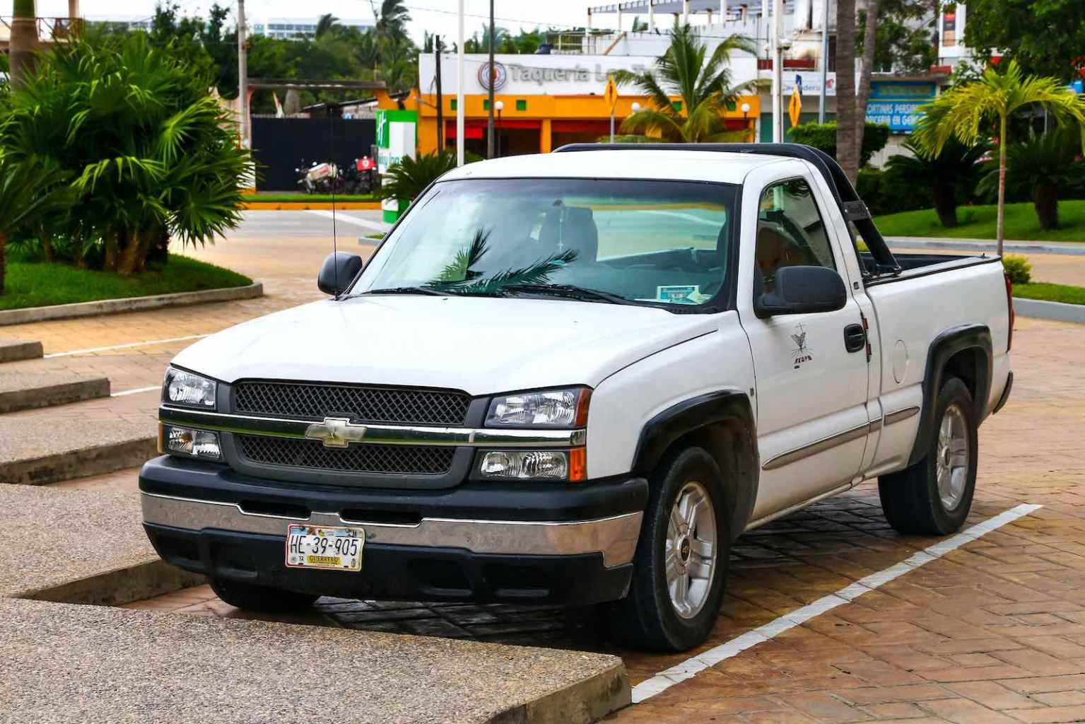 Chevy Driver Asks Internet for Hood Swap, Finds Silverado Soulmate Instead