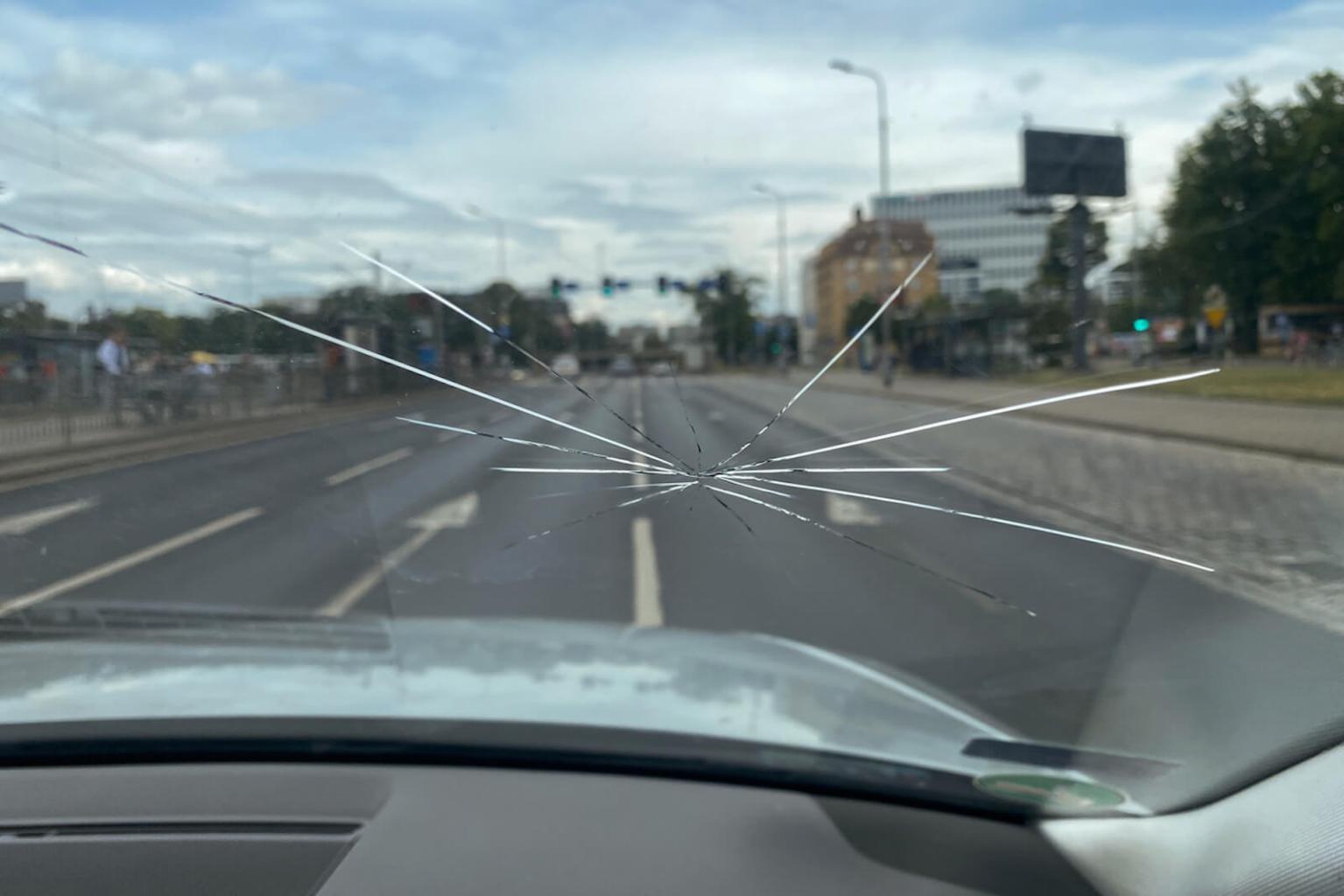 Will Car Insurance Pay to Repair a Windshield Crack?