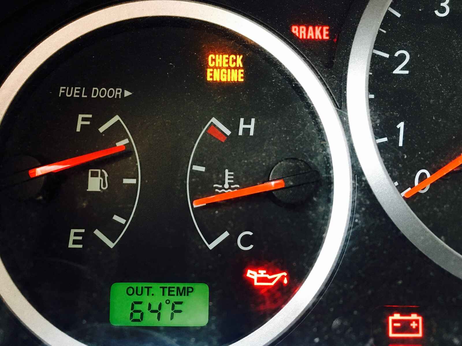 Car dash lights are color-coded. Here's what each shade means ...