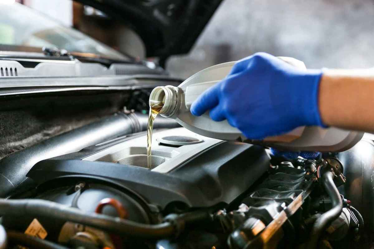 If you get oil changes at a 'Quick Lube,' check for 3 common mistakes ...