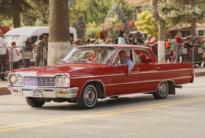 15 Red Flags You've Bought a Bad Used Car - MotorBiscuit