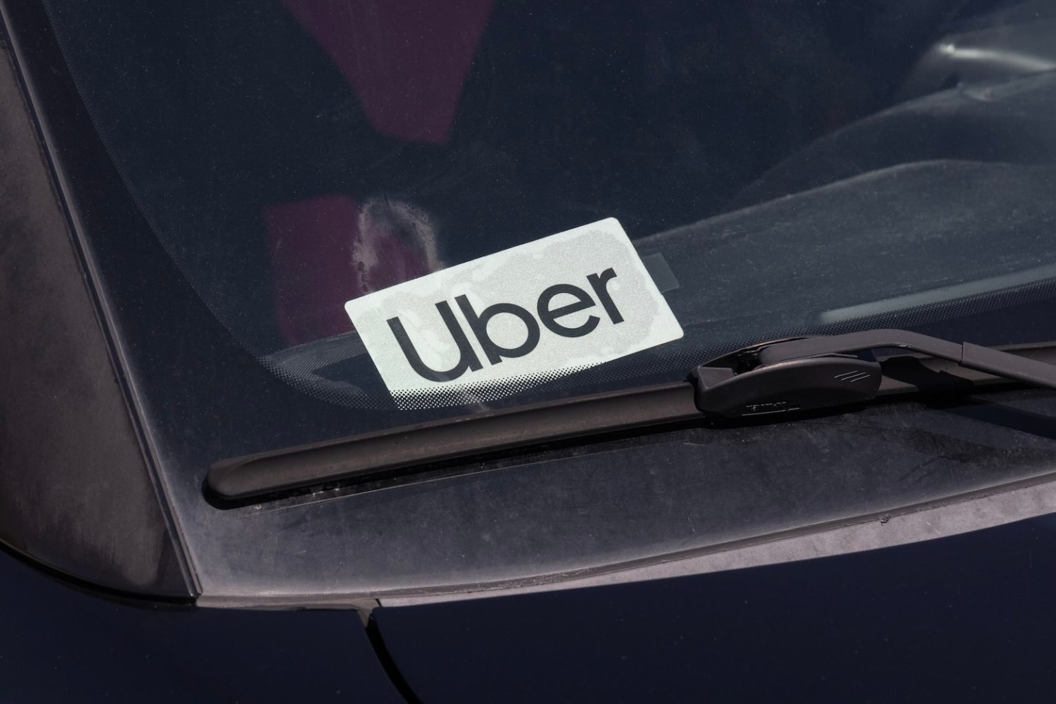 Uber driver busts cheating husband, 'savage'