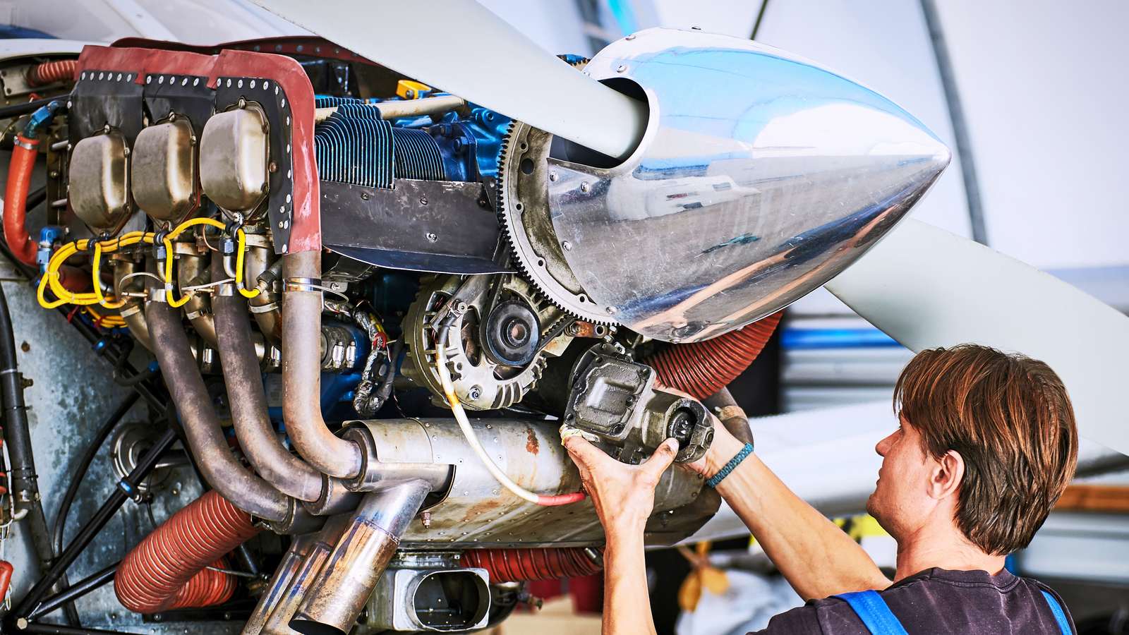How long are commercial airplanes in service? - MotorBiscuit