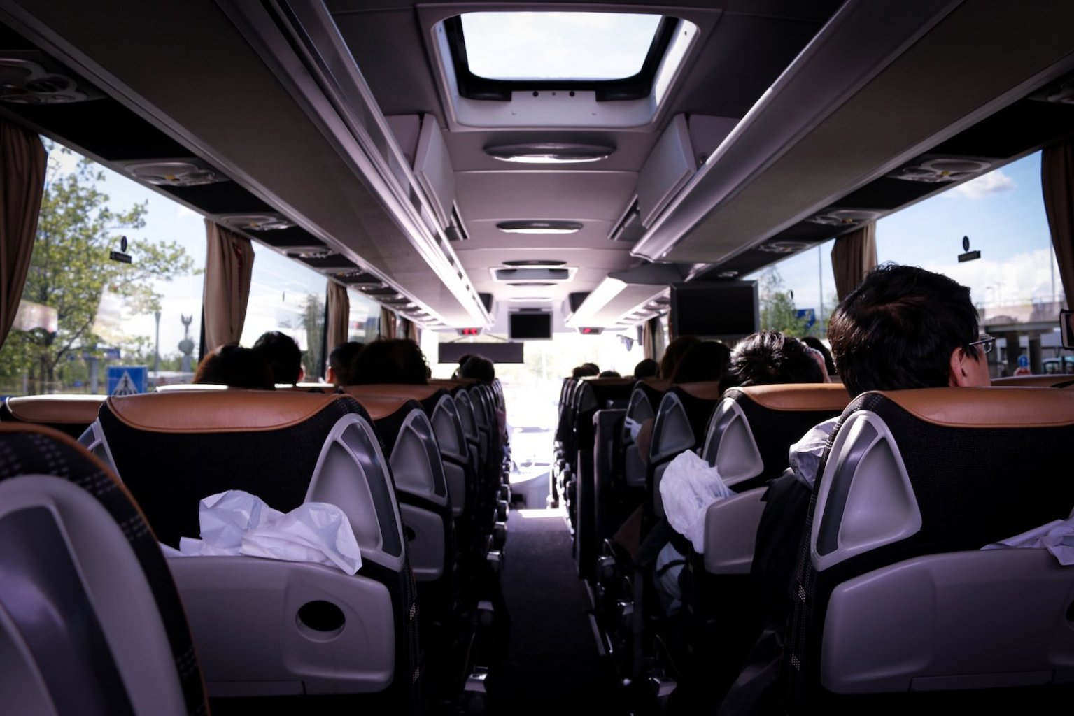 Tour bus driver begs passengers to stay inside sunroof, accident ensues