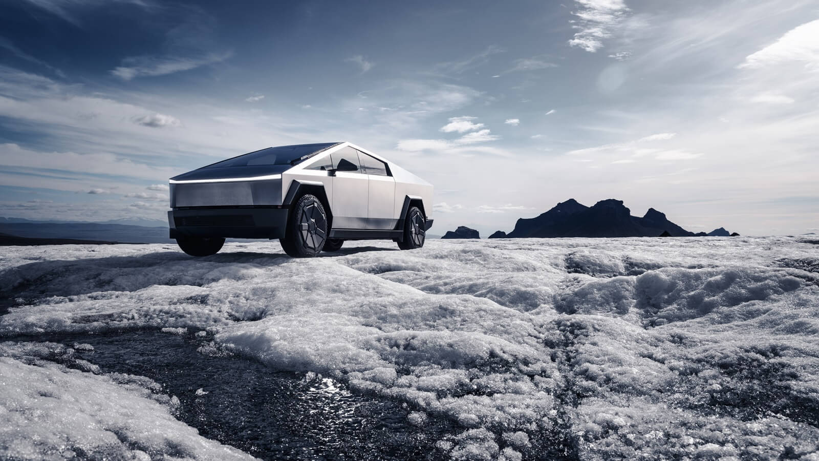 Watch this $83,000 Tesla Cybertruck get hopelessly stuck in the snow