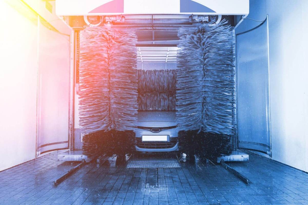 Watch this minivan rollover and disintegrate after a driver gets ...