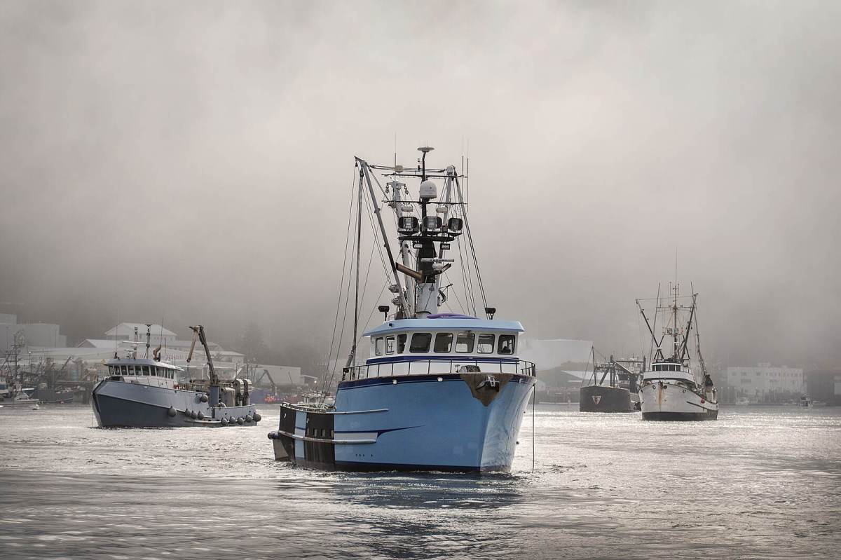 Random guy boards $8M boat docked in WA, wakes crew, has them set sail ...