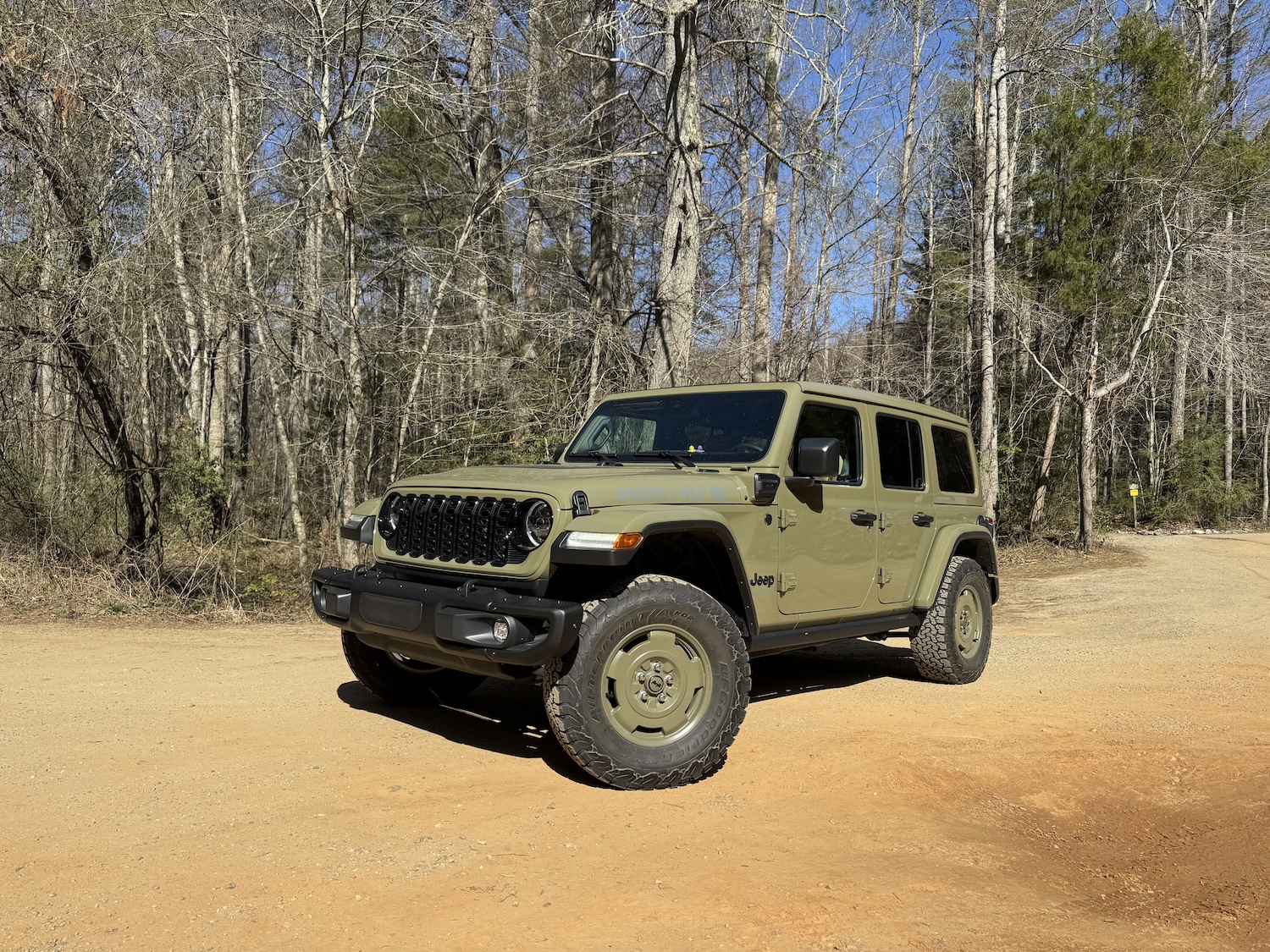 3 pros and 3 cons with the 2025 Jeep Wrangler Willys 41 4xe