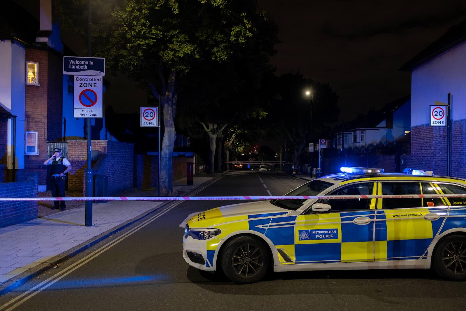 Irish police run down gas thief in high speed rush hour chase and crash