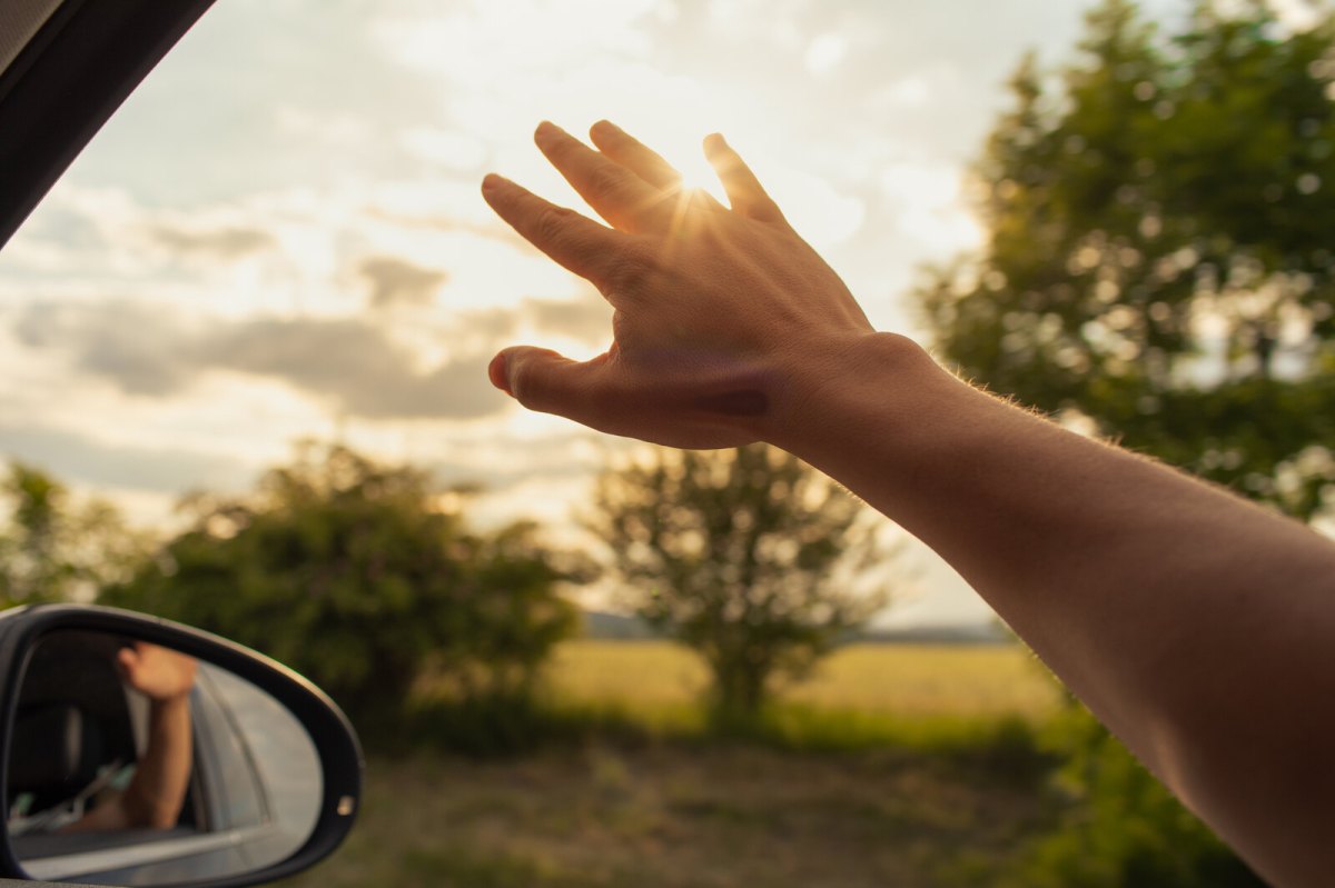 Rolling down your car windows is really good for your health: Study