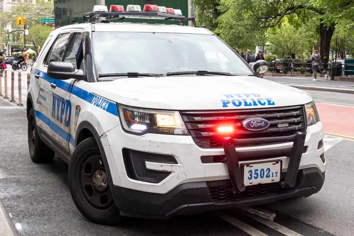 NYPD officers abandoned suspect to die in burning SUV after police ...