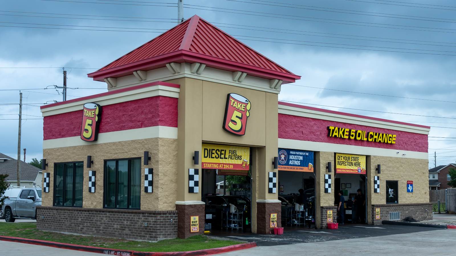 Woman has $8k worth of damage following a botched oil change at a Take 5