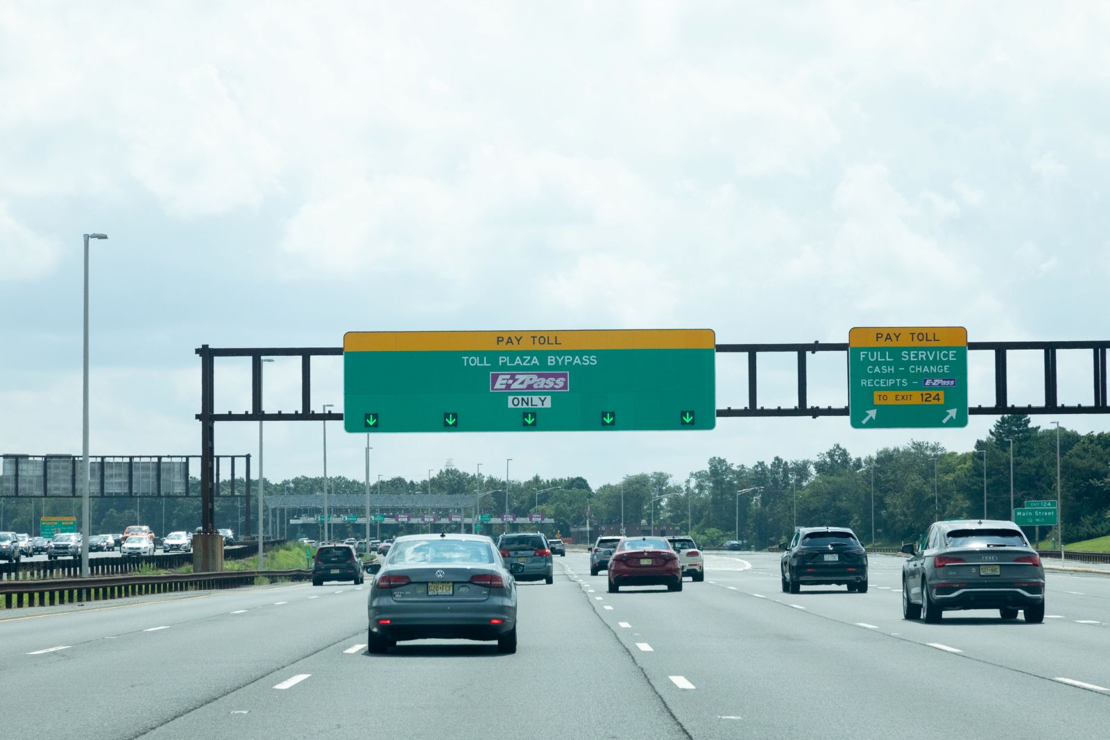 Colorado lawyer beats $75 toll ticket—now he's threatening a class ...