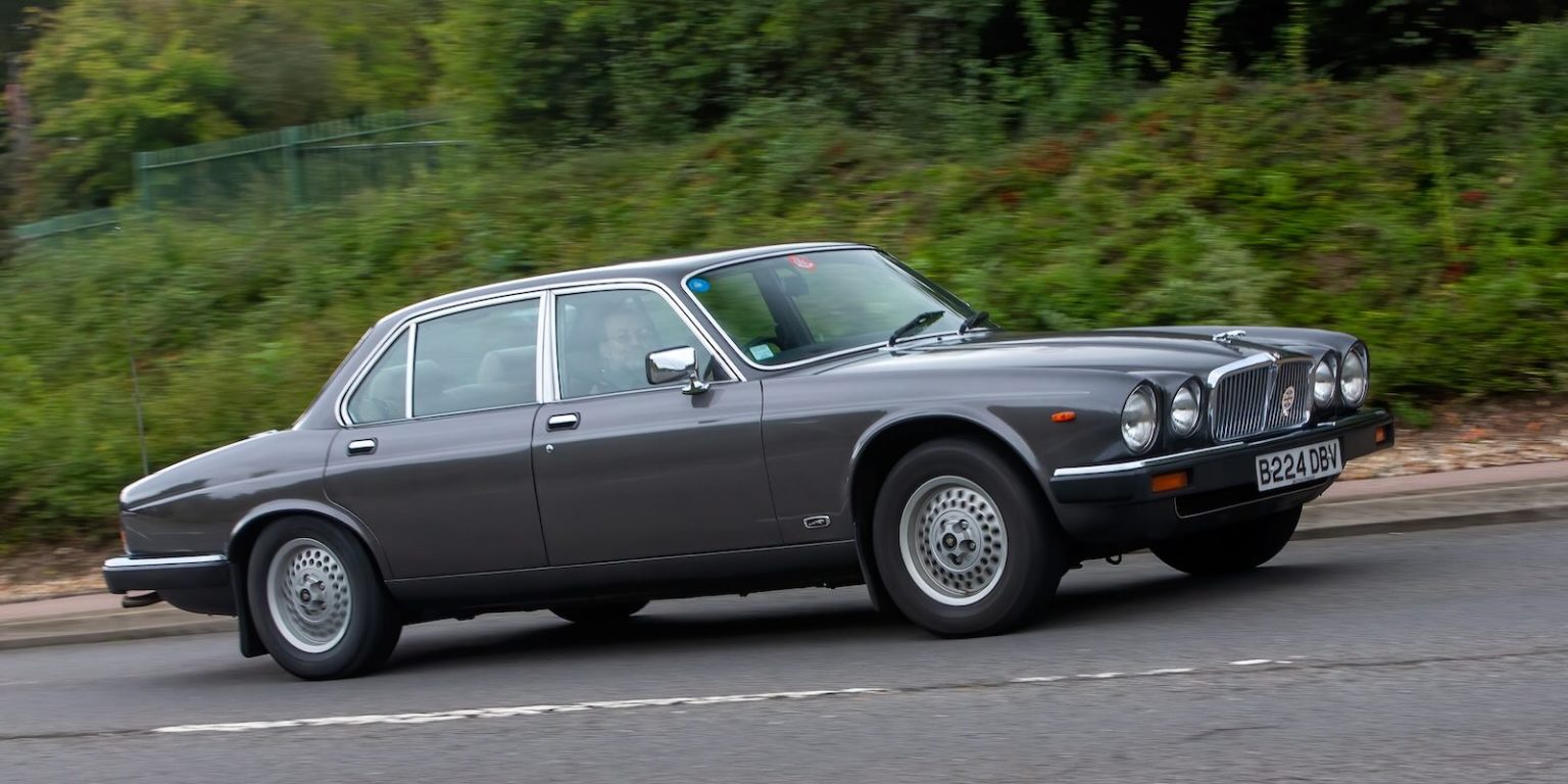 4 classic cars with major “Old money” vibes under $15k