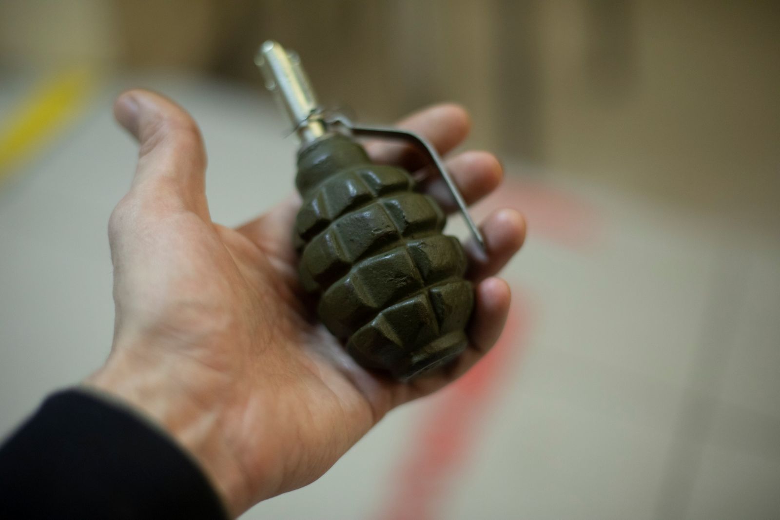 California car thief tosses live grenade from the window during police ...