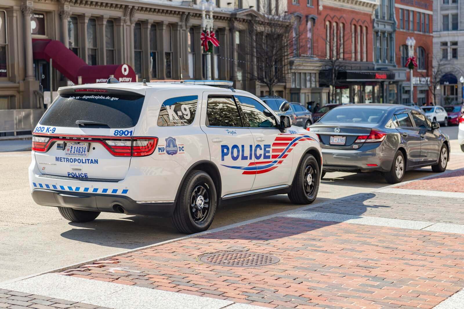 7 ways your car attracts unwanted attention from the police - MotorBiscuit