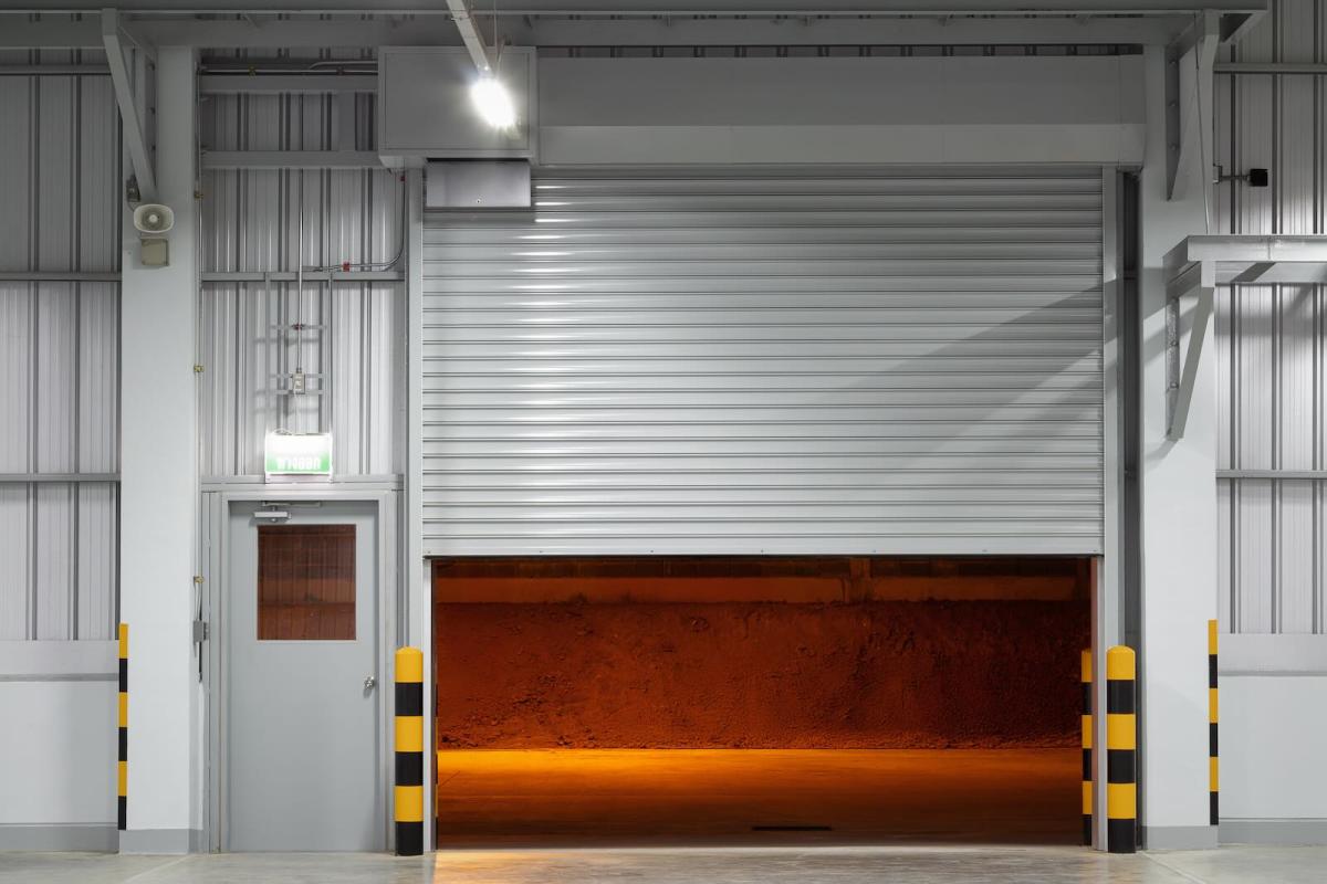 Peek inside China's 'dark factories' churning out 800 EVs every day