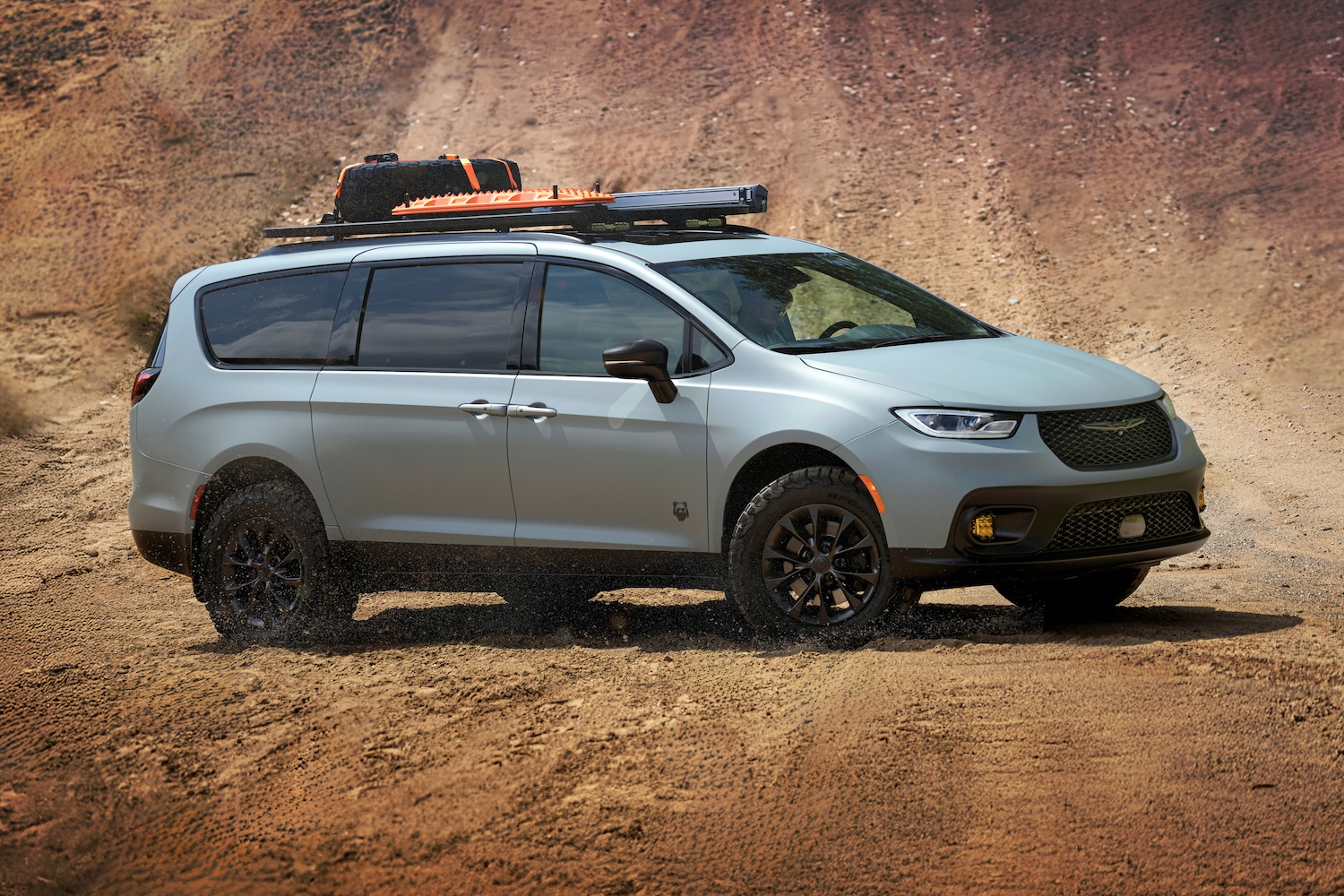 The Chrysler Pacifica Grizzly takes the minivan out of the city