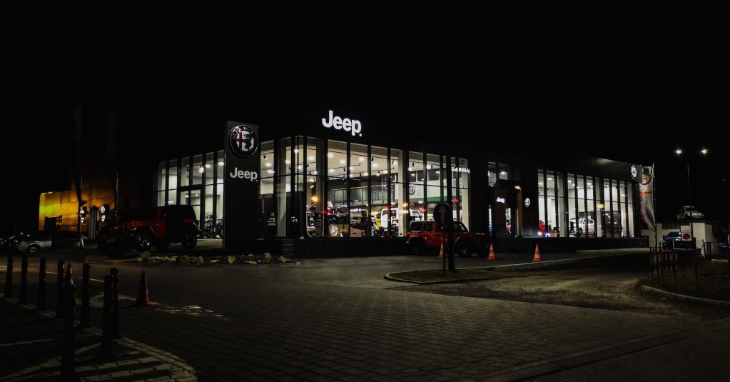 ‘All of these error codes,’ Michigan family sues Jeep after hybrid ...