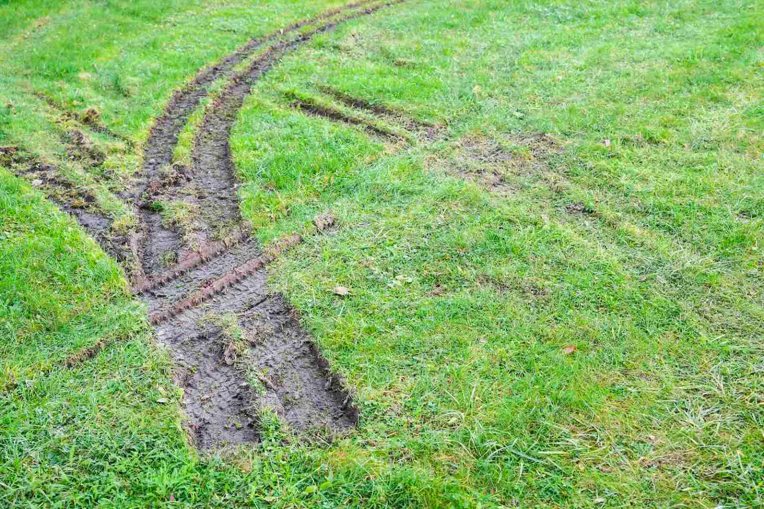 Missouri man drags 3 stolen Harleys across golf course during police chase