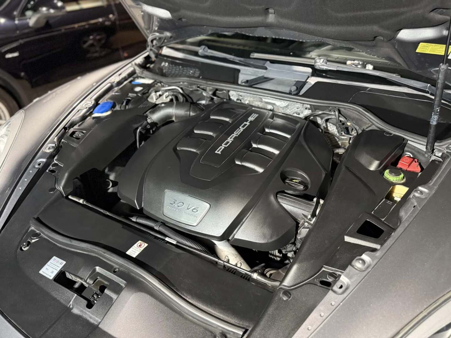 This No-Reserve Diesel Porsche Hasn't Even Hit $15,000 on Bring a Trailer