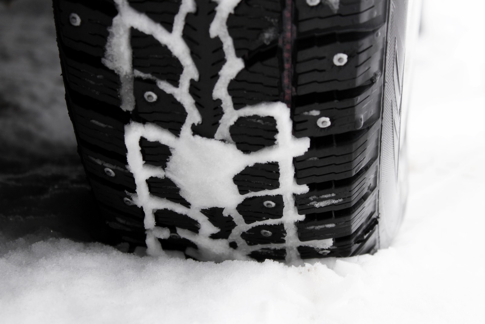 Thief Nabs Car Idling to Warm Up, Crashes Into Snow Bank - MotorBiscuit