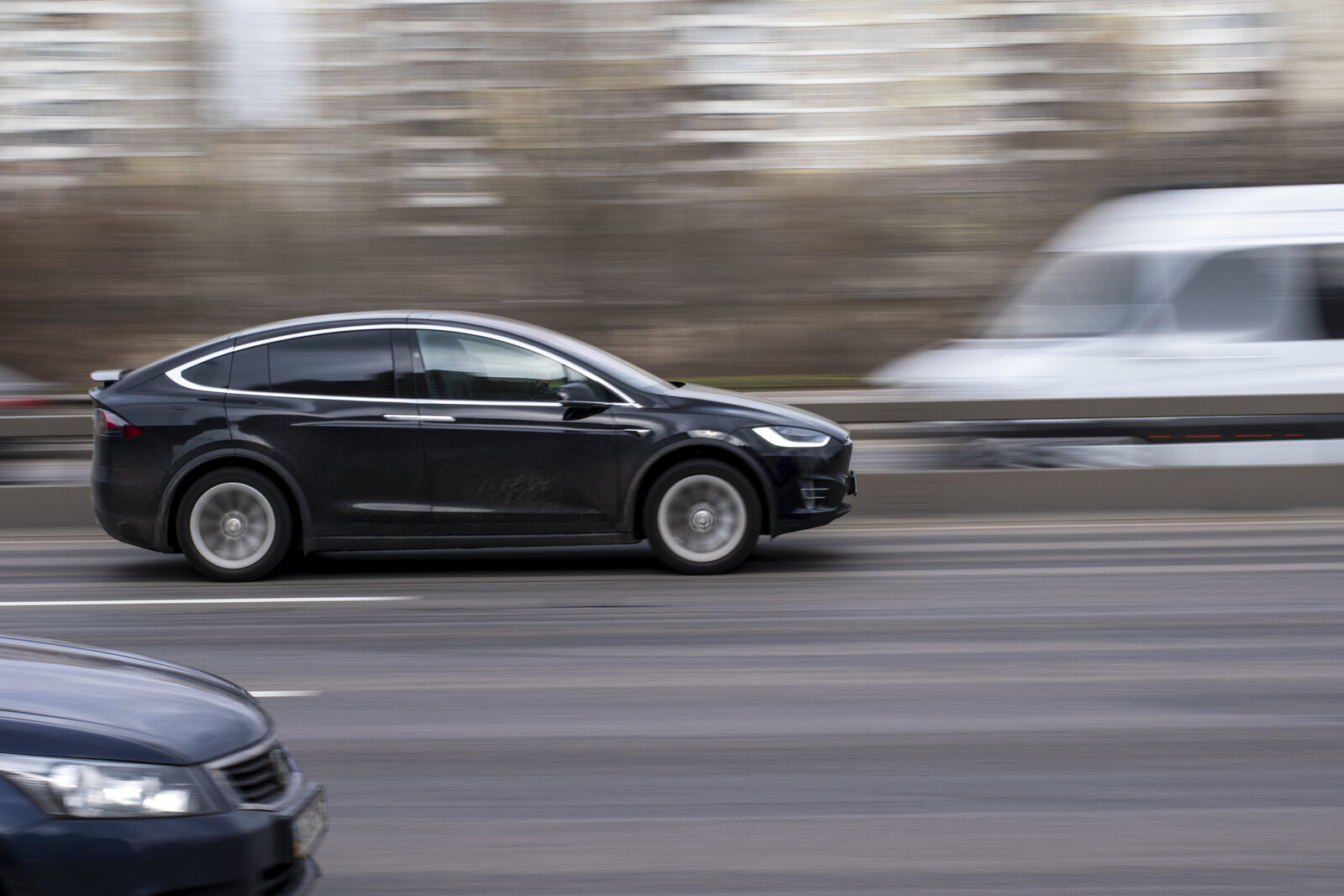 Over 50% of Tesla Drivers Say They'd Lie to Get Out of a Ticket ...
