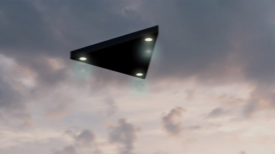 Mysterious Triangular Craft Filmed Over Area 51 in Nevada as Bizarre ...