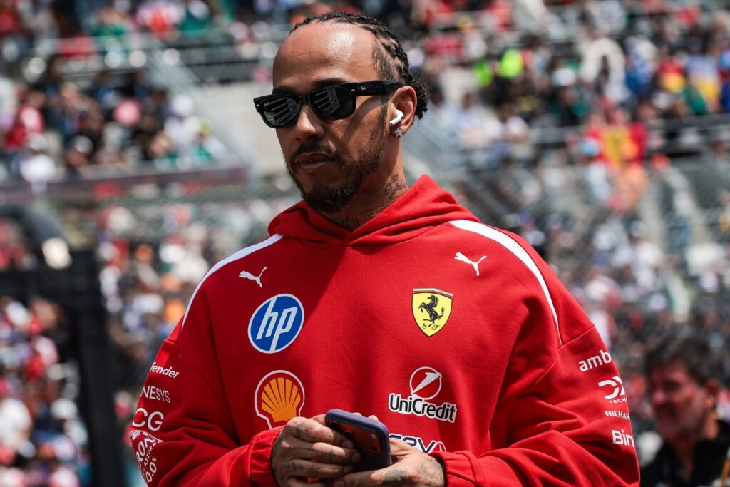 Lewis Hamilton Defends Justin Bieber’s Controversial Coachella ...