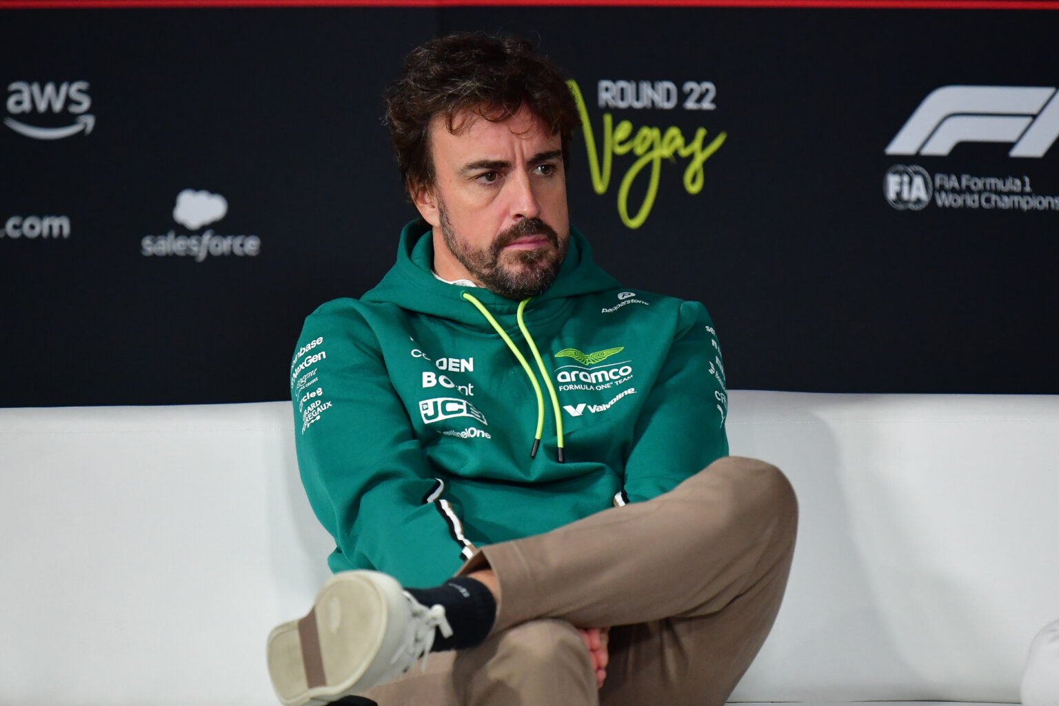 F1 Boss Domenicali Says He "Suffers" Watching Alonso Struggle and Wants ...