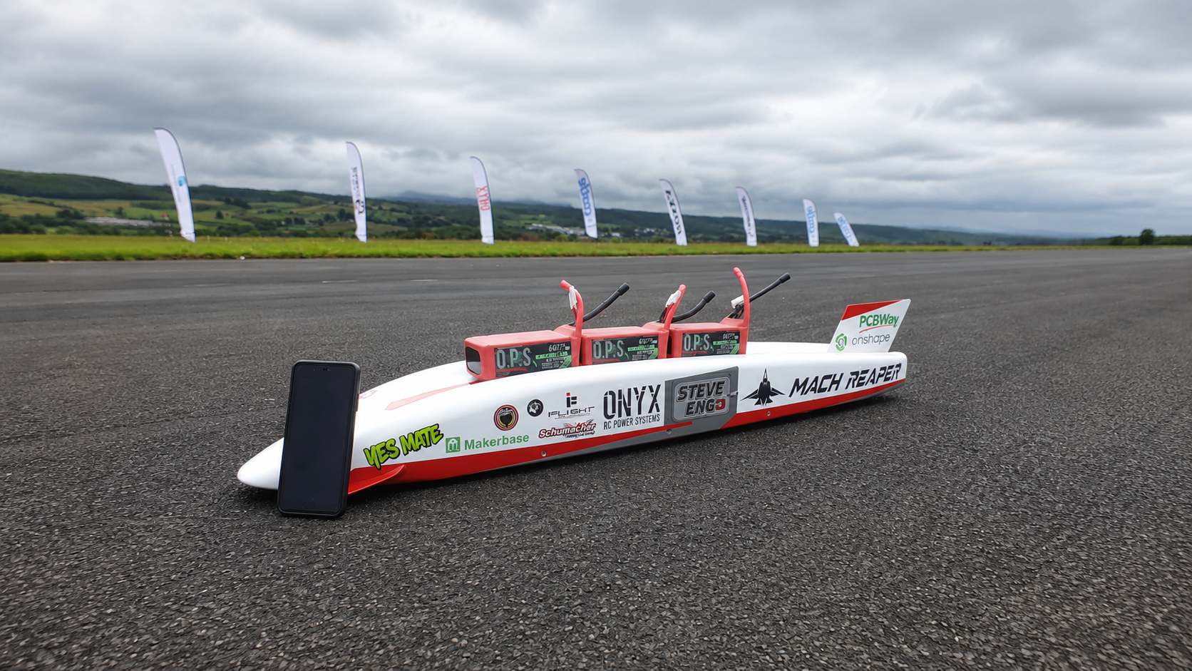 RC Car Becomes First To Hit 250 MPH After Wild Runway Record Attempt ...